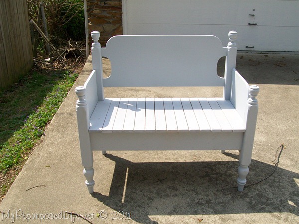 50 headboard bench ideas - My Repurposed Life® Rescue Re-imagine Repeat